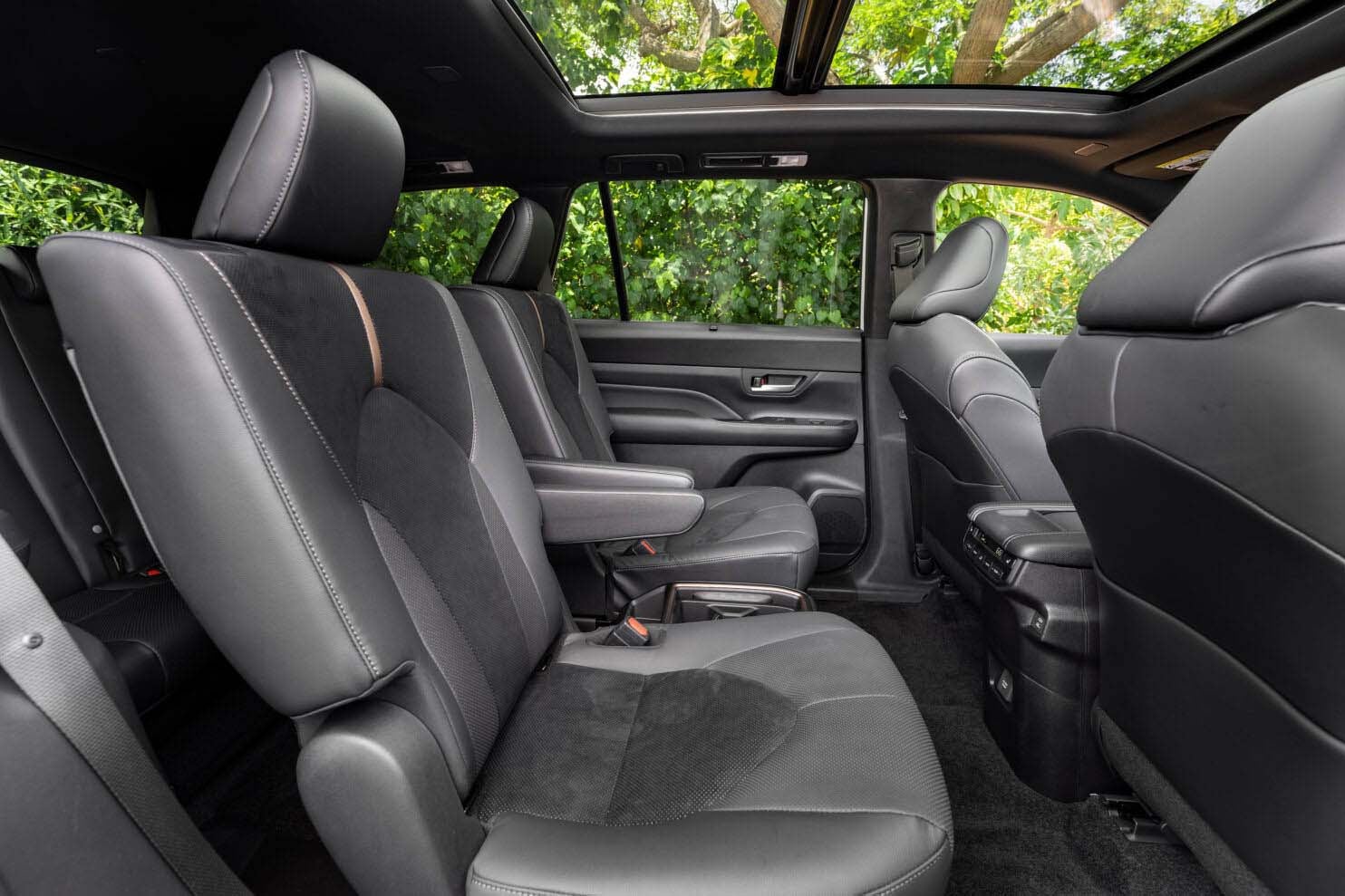 2025 Grand Highlander Review | Earnhardt Toyota